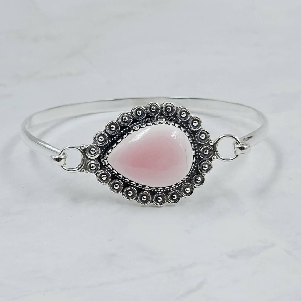 Shop Pink Queen Conch Silver Bracelets (RS1-30) | Silverwholesale925